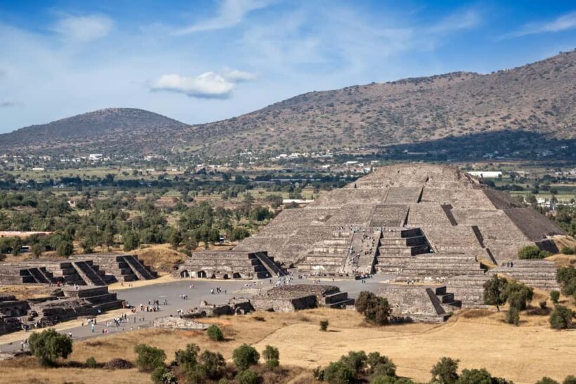 Guided tour of Mexico City: Teotihuacan, Guadalupe, and the Mexica city of Tlatelolco - First Stop: Tlatelolco