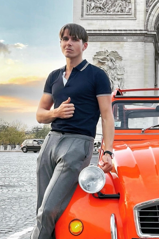 Guided Tour of Paris in Citroën 2CV - The Photo Experience and Local Insights