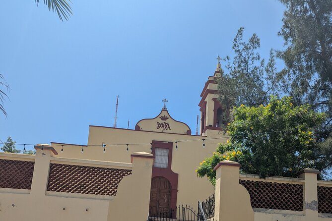 Guided tour of the cathedral and its surroundings - Exploring the Main Cathedral
