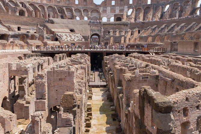 Guided Tour of the Colosseum, Roman Forum, and Palatine in Spanish - Included in the Tour