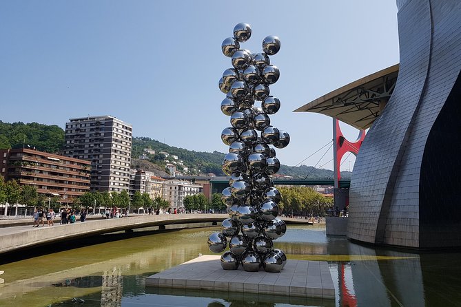 Guided tour of the Guggenheim Museum Bilbao in Spanish - Authentic Experiences Highlighted by Visitors