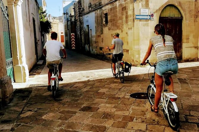 Guided Tour of the Historic Attractions of Lecce Private - Meeting and Pickup Information