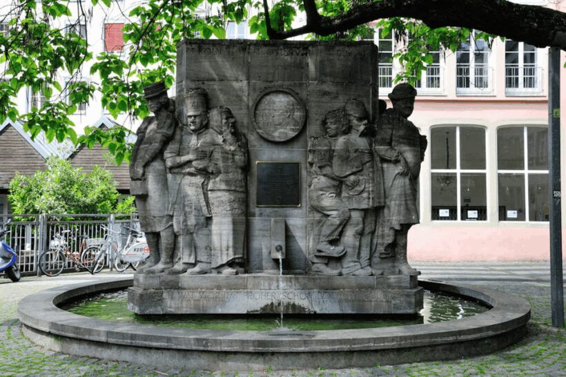 Guided tour of the historic center of Colonia - Who Will Love This Experience?