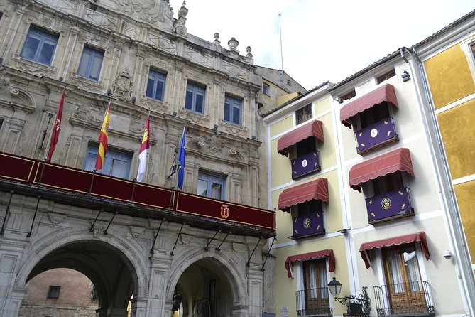 Guided Tour of the Historical Center of Cuenca and Its Cathedral - Insights From the Knowledgeable Guide