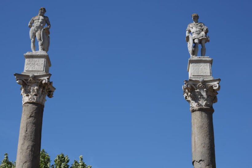 Guided Tour of the Macarena Neighborhood - Who Will Love This Tour?