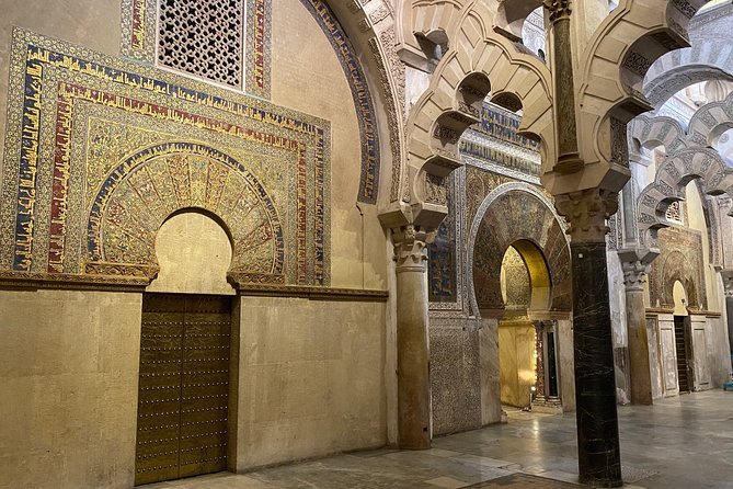 Guided Tour of the Mosque-Cathedral in Private Tickets Included - Pricing and Reviews