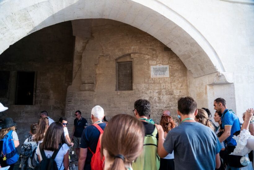 Guided tour of the Sasso Barisano and Sasso Caveoso - An Overview of the Tour Experience