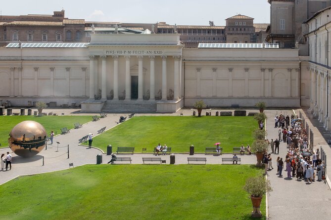 Guided Tour of the Vatican Museums and Sistine Chapel in Spanish - Practical Tips for Your Visit