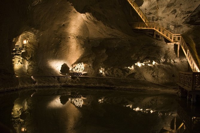 Guided Tour of the Wieliczka Salt Mine and Transfer from Krakow - Who Should Consider This Tour?