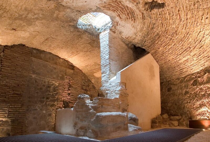 Guided Tour of Underground Toledo - Key Points