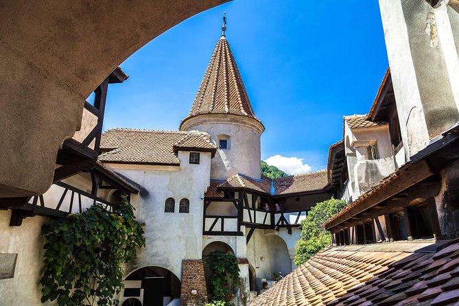 Guided Tour to Dracula Castle, Peles Castle and Brasov - Itinerary Highlights