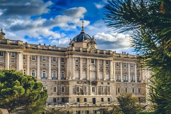Guided Tour to the Royal Palace of Madrid - The Sum Up
