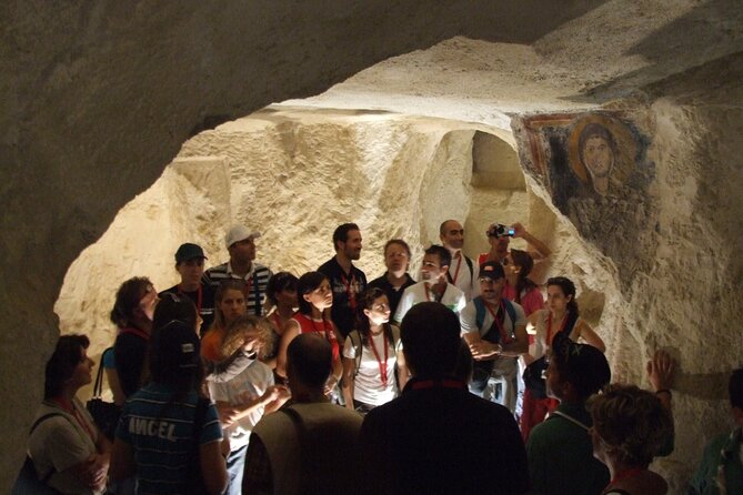 Guided Tour to the Sassi of Matera in Spanish - Exploring the Sassi of Matera