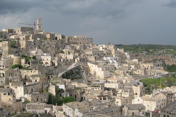 Guided Tour to the Sassi of Matera in Spanish - Enhancing the Cultural Experience