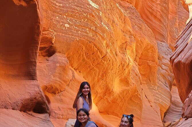 Guided tours in southern Utahs slot canyons, Indian ruins, and national parks. - Discovering the Magic of Utah’s Slot Canyons and More
