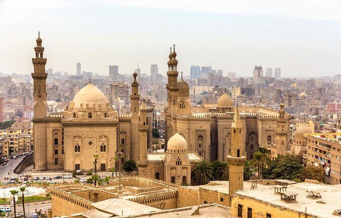 Guided trip to great pyramids Sphinx islamic and christian Cairo - Key Points