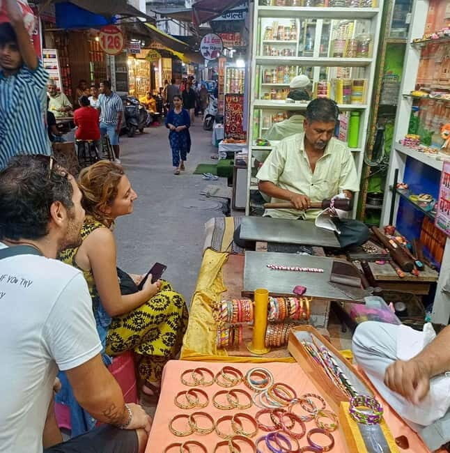 Guided Twilight Walking Heritage City Tour with Food Tasting - Exploring Jaipur in the Twilight: An Authentic Evening Walk