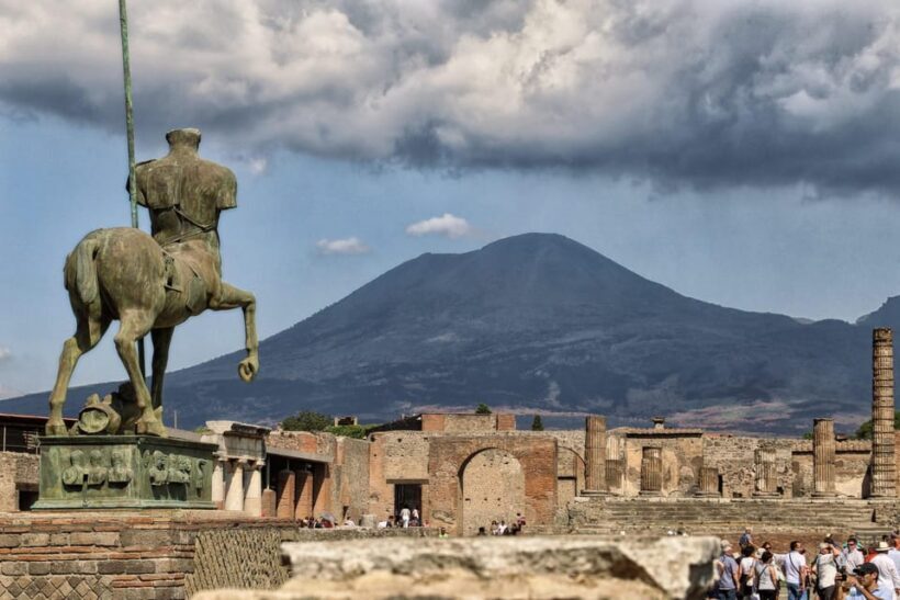 Guided Visit of Pompei and Mount Vesuvius (spanish & french) - What Makes This Tour Valuable?