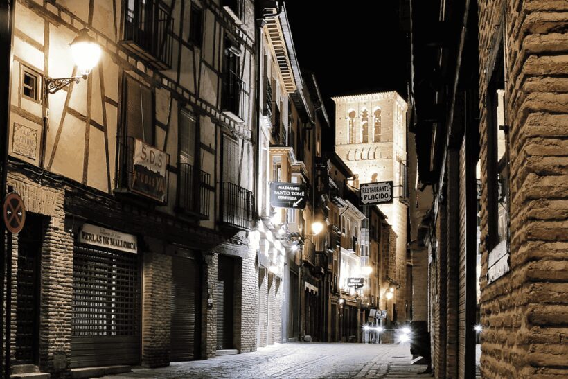 Guided visit through Imperial Toledo - Exploring the Hidden Side of Toledo: A Night Tour Experience