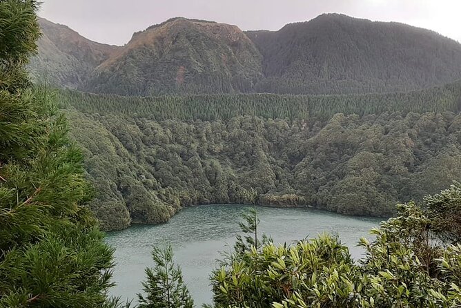 Guided Visit to the Crater and Volcano of Lagoa Das Sete Cidades - Frequently Asked Questions