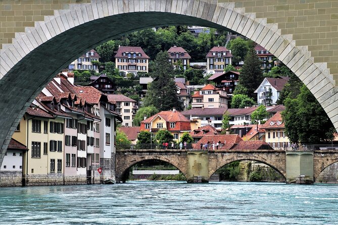 Guided Walking Tour in Bern - Visiting the Federal Palace