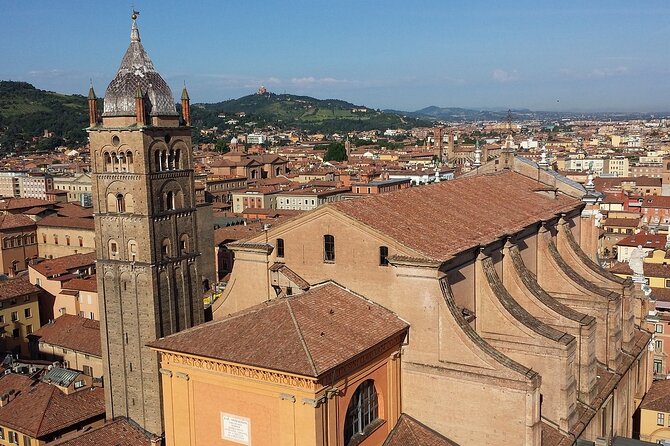 Guided Walking Tour in Bologna - Additional Information
