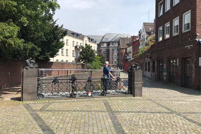Guided Walking Tour in Dusseldorf - Customer Reviews and Feedback