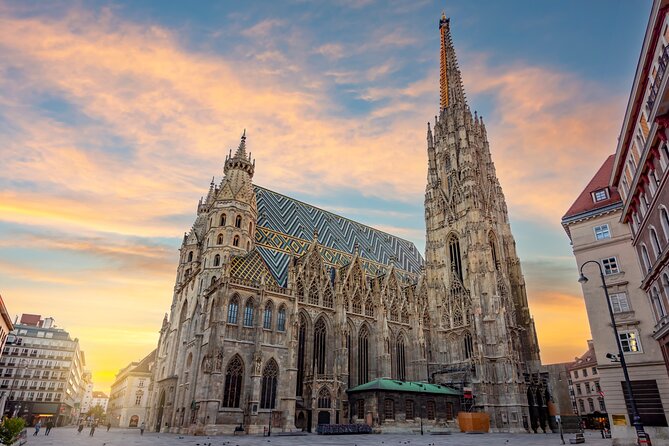 Guided Walking Tour of Vienna City Center Highlights - Key Points