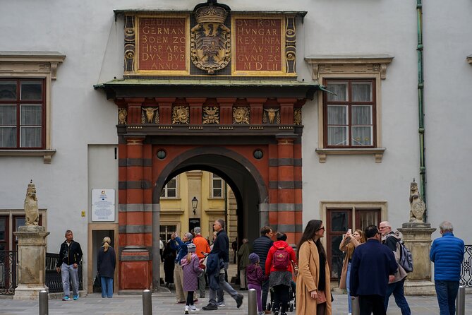 Guided Walking Tour of Vienna City Center Highlights - Participant Experiences and Feedback