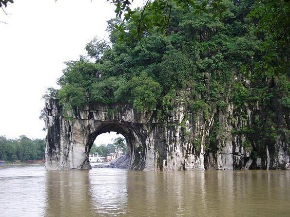 Guilin Half-Day Private Tour to Reed Flute Cave and Elephant Trunk Hill - Introduction