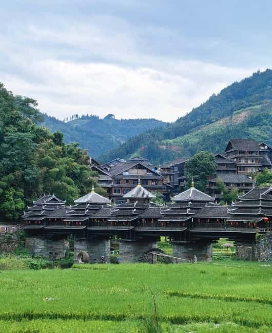 Guilin to Sanjiang: Dong Village, Local Lunch & Tea Mountain - Sanjiang Drum Tower and Town Life