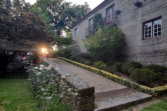 Guimarães & Braga Port Private Tour with Lunch and Green Wine - Practical Tips for Booking and Participating
