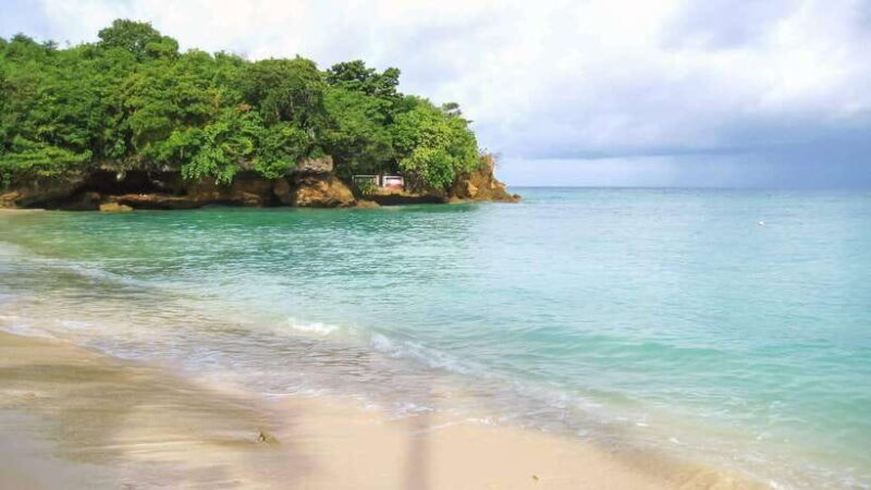 Guimaras: Private Land Tour with Lunch and Transfers - The Transportation & Guide Experience