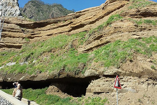 Guindaste Viewpoint - A-Framed Houses - Laurissilva Forest - Guindaste Viewpoint