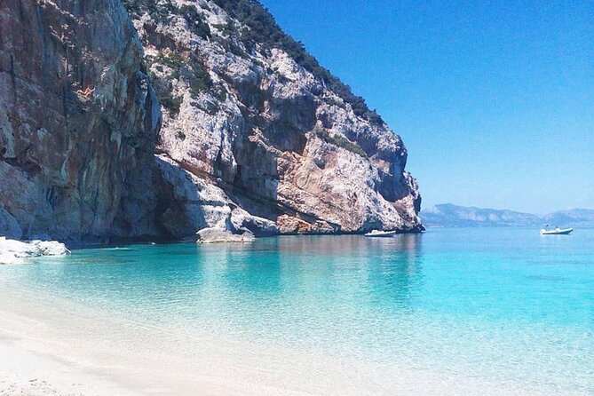 Gulf of Orosei Speedboat Trip with Aperitif from Cala Gonone - An In-Depth Look at the Gulf of Orosei Speedboat Trip with Aperitif from Cala Gonone