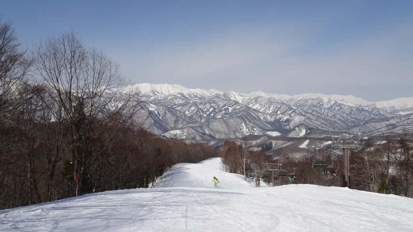 Gunma: Day Trip to Minakami Hodaigi Ski Resort from Shinjuku - An Overview of the Experience