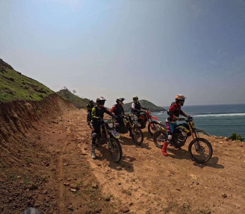 Gunung Tunak: Through Cliffs, Beaches, Hill With Sunset - Who is This Tour Best For?