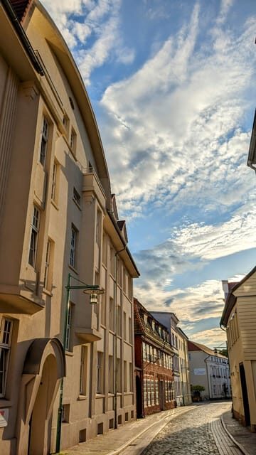 Güstrow: Night watchman tour by lantern light - FAQs
