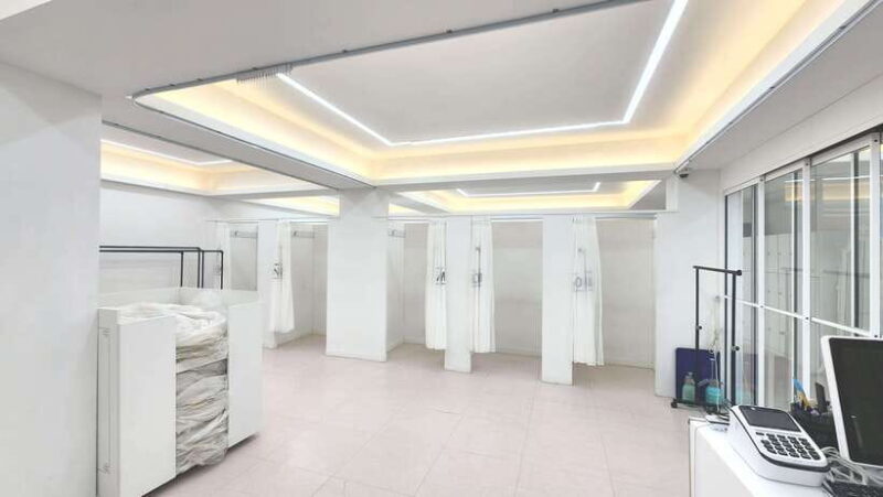 Gyeongbokgung Hanbok Experience at hanboknam - Authenticity and Value