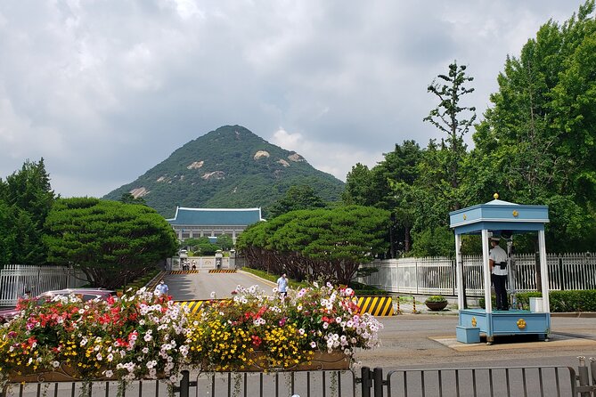 Gyeongbokgung Palace and Seoul highlights (Small group) - Practical Tips for Travelers