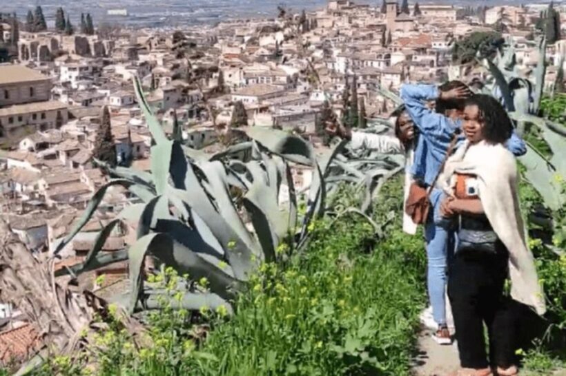 Gypsy life: Sacromonte and the caves private tour - The Value of the Experience