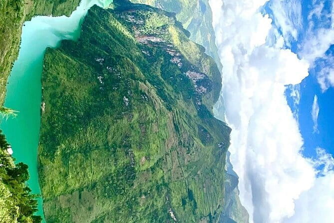 Ha Giang - Cao Bang - Ban Gioc waterfall 4 days 3n private tour - Transportation and Group Size