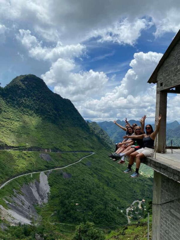 Ha Giang Loop Tour 2 Days 1 Night with easy rider from Hanoi - Key Points