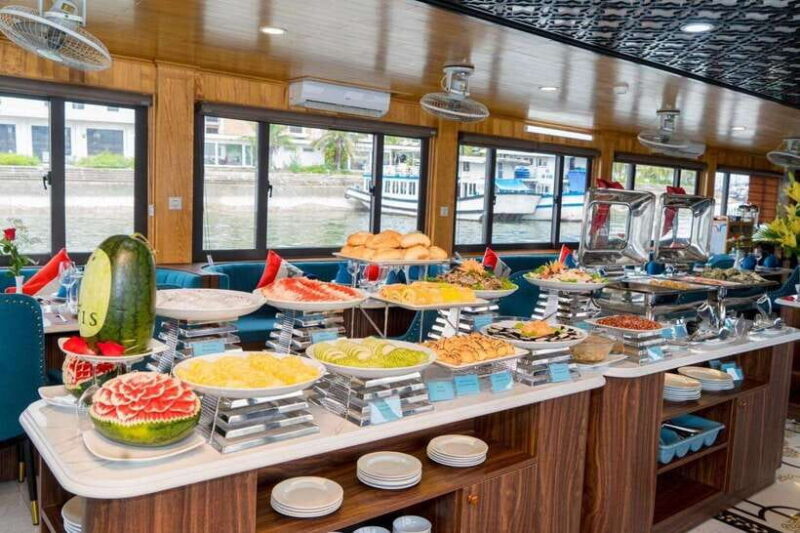 Ha Long Bay 1 Day - 5 Star Cruise & Buffet Luch Rich Menu - The Food and Beverage Experience