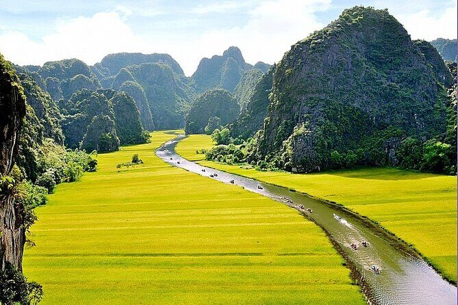 Ha Long Bay And Hoa Lu -Tam Coc -Mua Cave in 2 different days - The Experience and Its Value