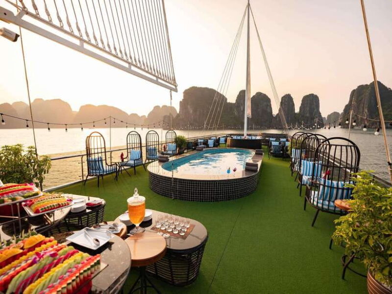 Ha Long Bay Luxury Full Day Cruise| Buffet & All Included - Key Points