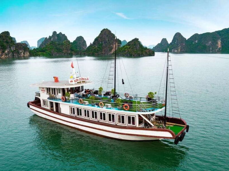Ha Long Bay Small Deluxe Cruise Day Trip With Kayak & Lunch - What Makes This Tour Special
