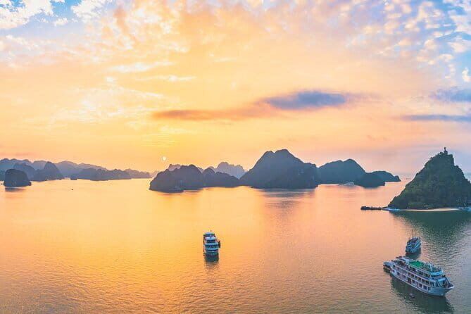Ha Long Bay With A Private Cruise For A Full Day Tour From Hanoi - Exploring Ha Long Bay With a Private Cruise From Hanoi