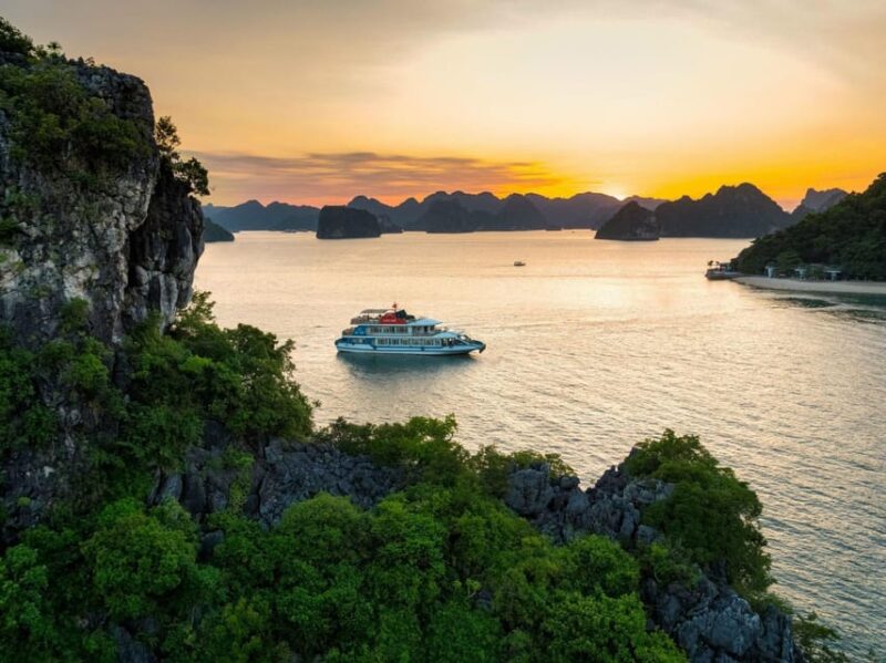 Ha Long Premium Cruise 5 Star Luxury Day Trip - The Scenic Highlights