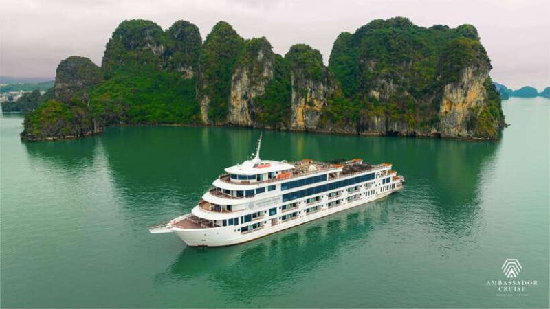 Ha Long: The biggest & luxurious cruise & Live music & Drink - What to Expect on This Ha Long Bay Cruise